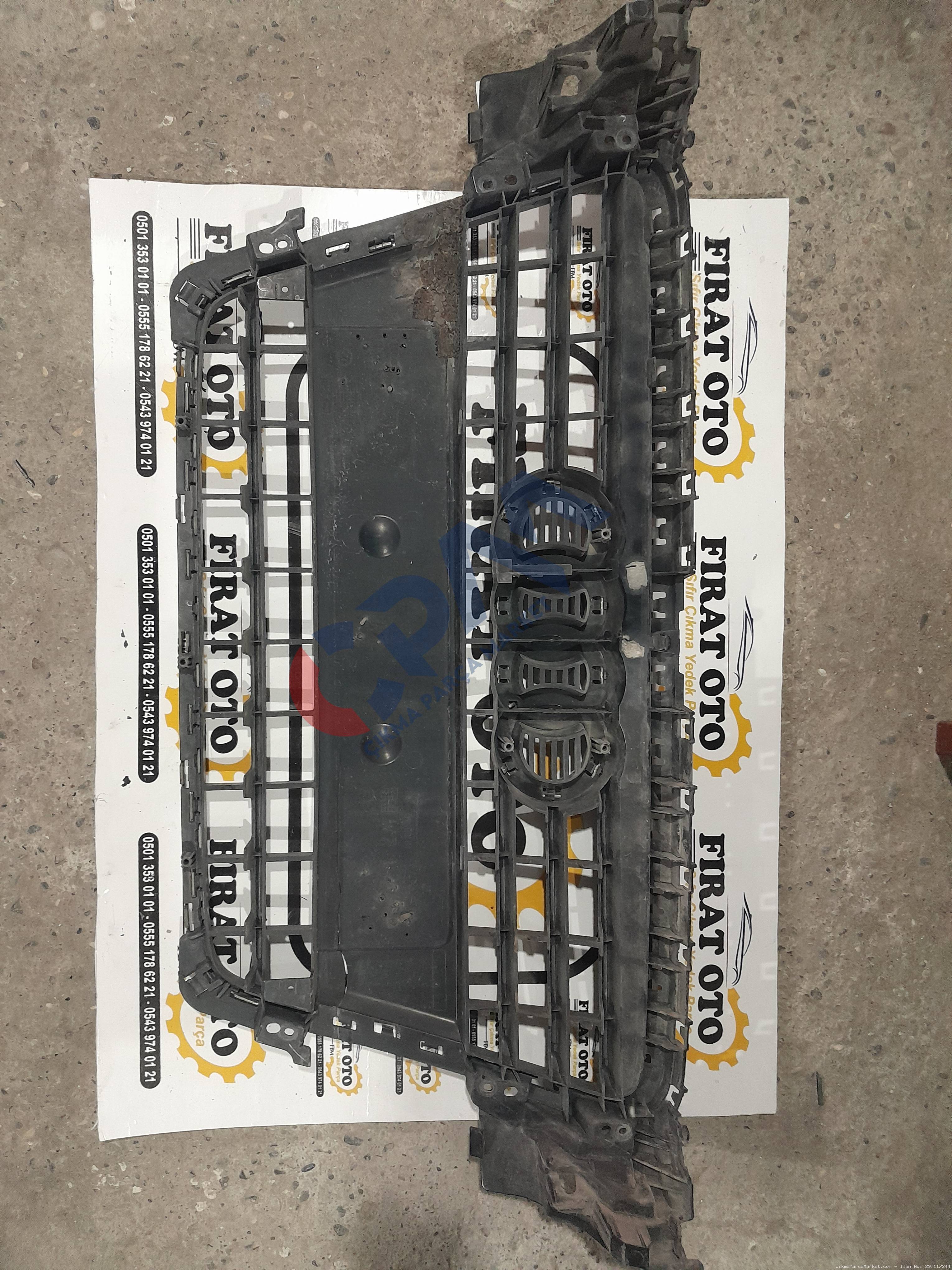 Audi A4 Ön Panjur 8K0853651