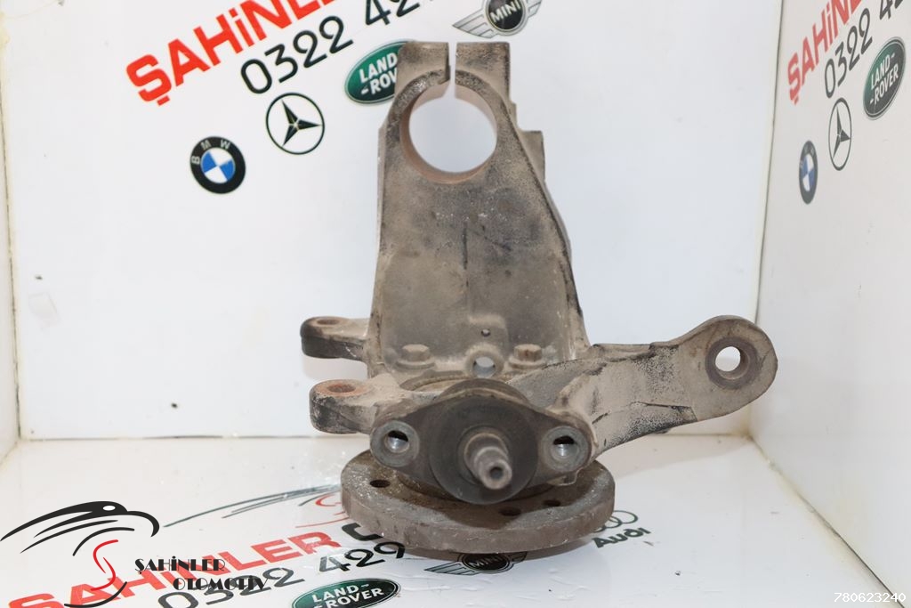 Mini Cooper R50 Sağ Ön Taşıyıcı 675749801