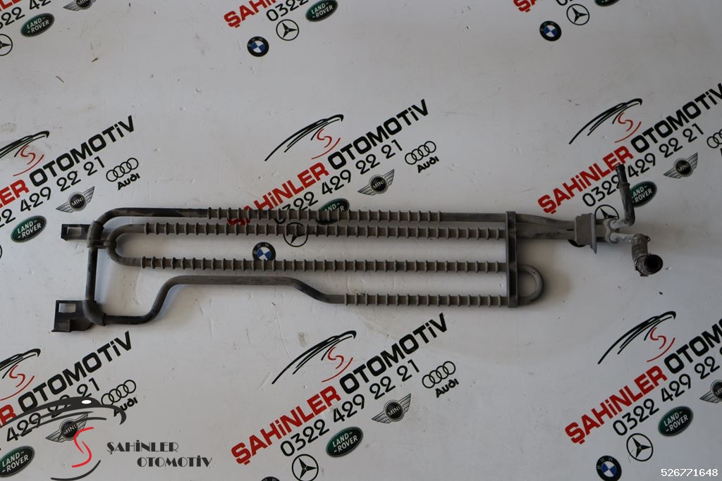 Mercedes C Serisi a204 w204 Yağ Soğutucu Radyatör a2044501024