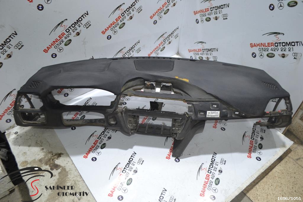 Çıkma Parça Market - BMW 3 Serisi E90 LCI E91 LCI Ön Tampon Orta Izgara ...