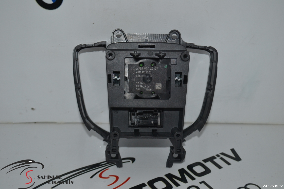 Çıkma Parça Market - Mercedes C Serisi a205 w205 multimedya dörtlü ...