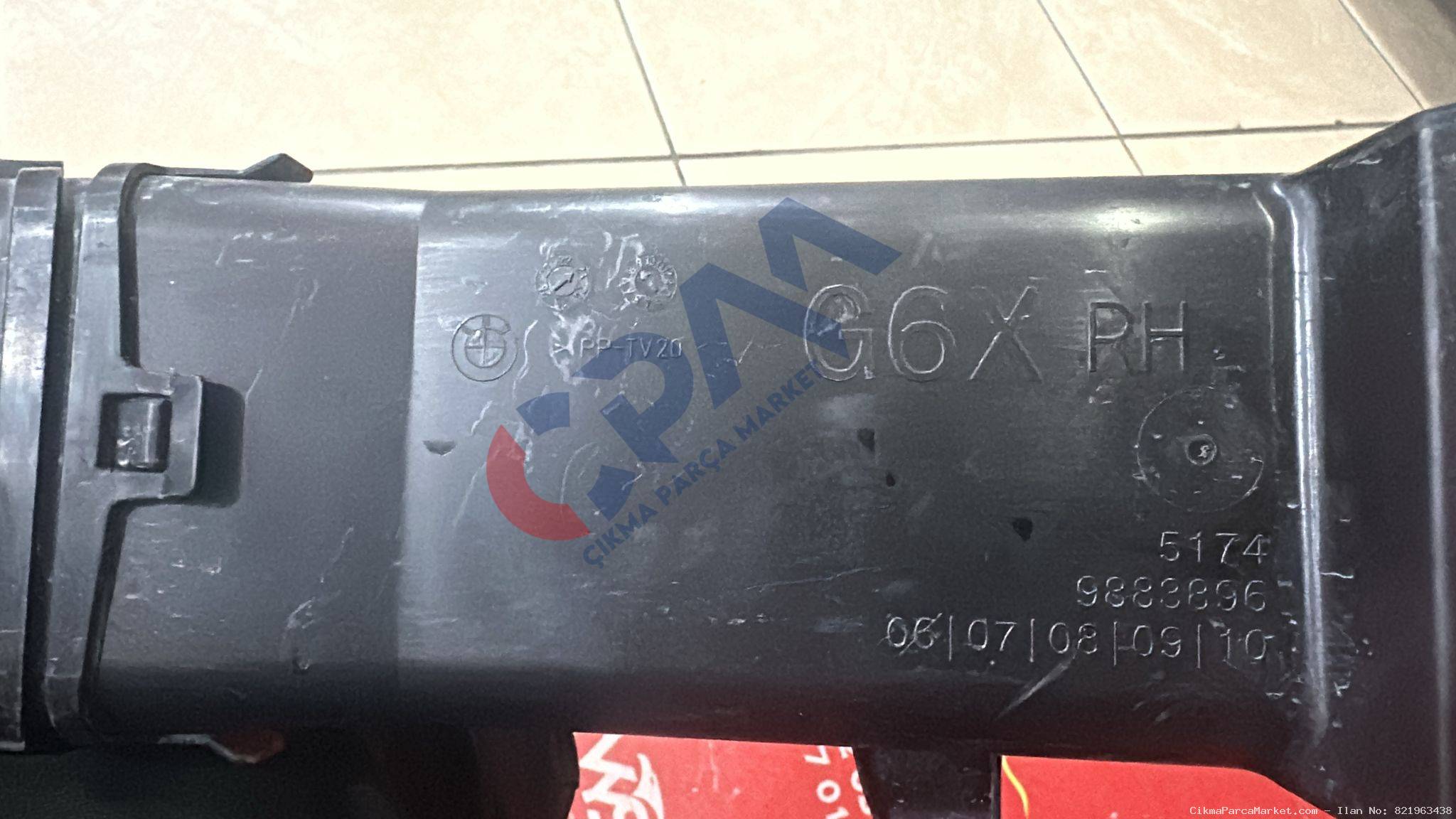 2024 BMW 5 Serisi G60 Sağ Alt Hava Kanalı 51749883896
